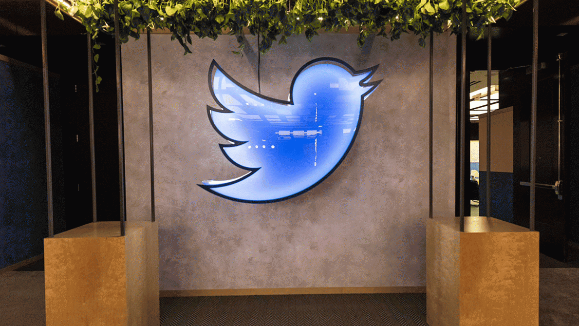 Twitter continue sa transformation et abandonne l'oiseau bleu | RTL Info