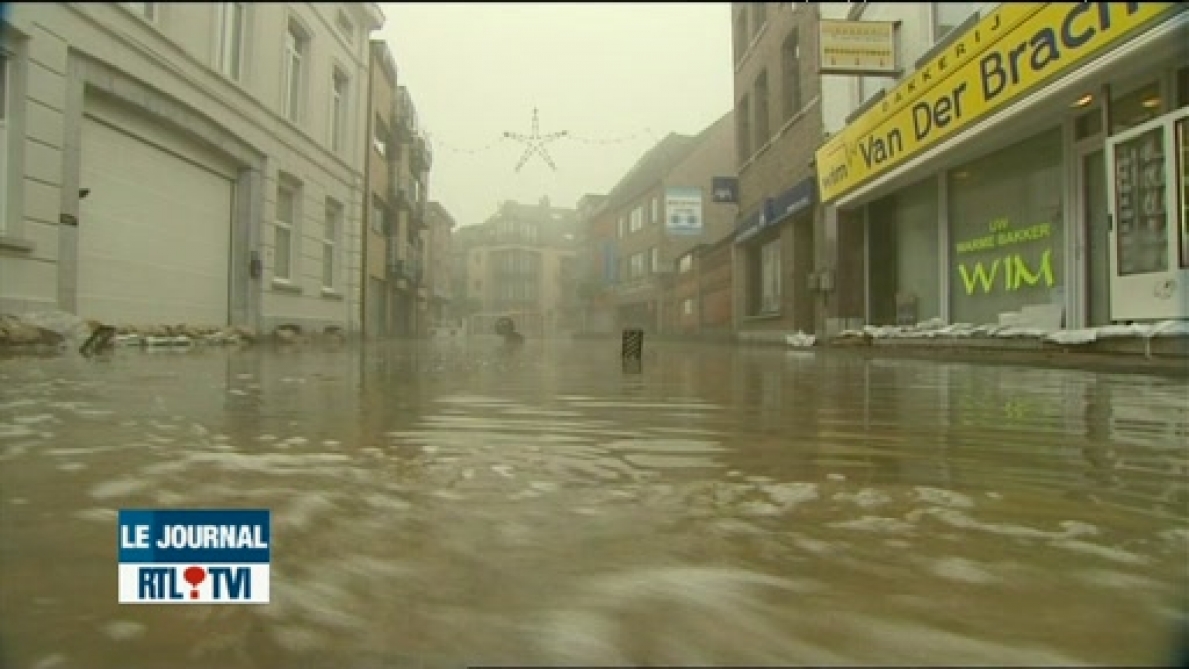 Inondations: la Dendre qui a continué à monter à inondé plusieurs ...