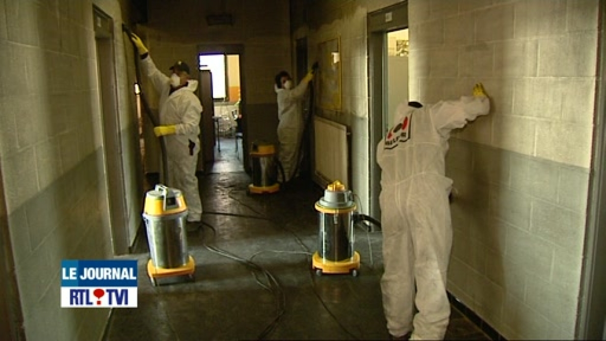 Nettoyage des locaux de l'Institut technique d'Ath, victime d'un incendie. | RTL Info