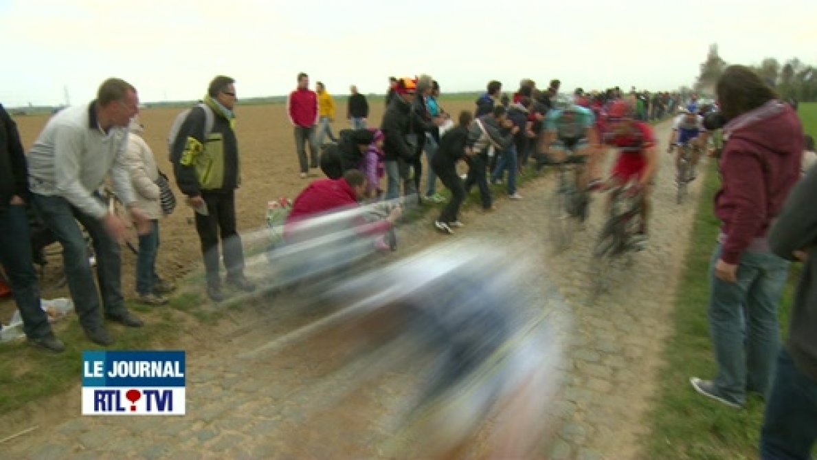 Les spectateurs étaient nombreux le long du tracé de la course Paris ...