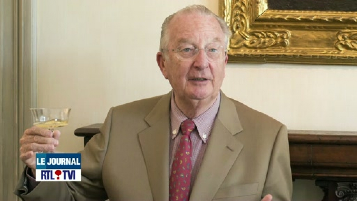 Présentation de l'album photo "Albert II intime" d'Olivier Polet | RTL Info