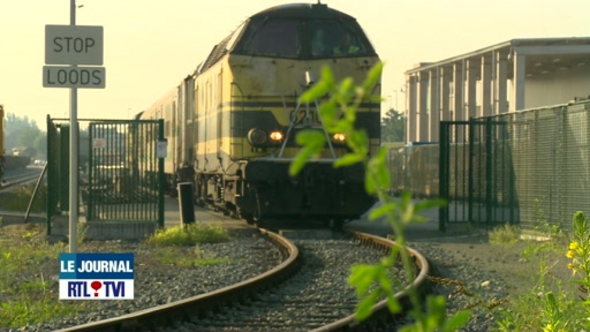 Désherbage de quelques 5.500 km de voies ferrées par la SNCB | RTL Info