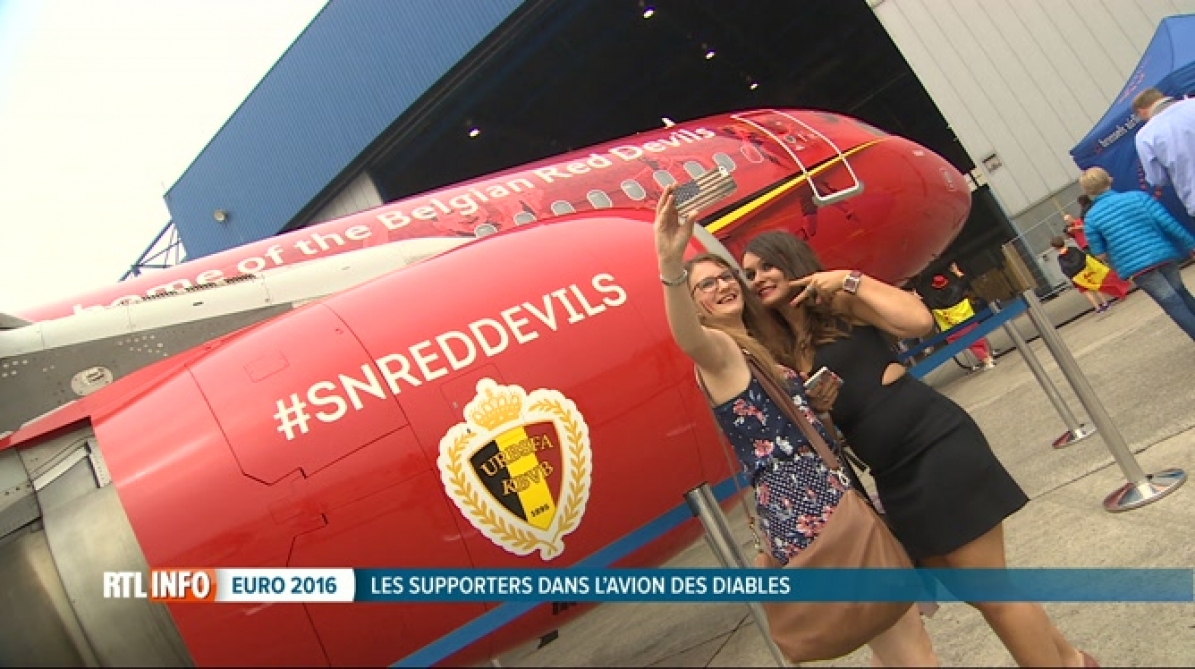 Bienvenue à bord du Trident, l'avion des Diables rouges | RTL Info