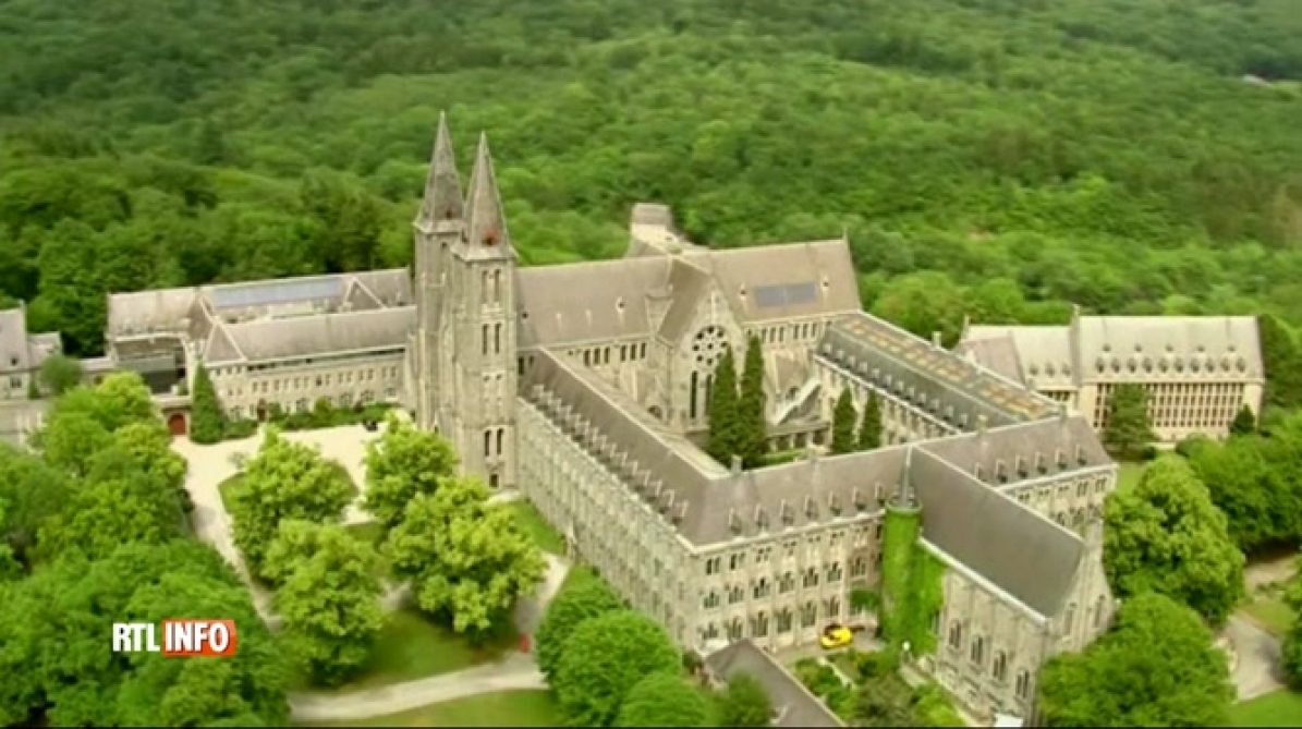 Visite de l'abbaye de Maredsous, célèbre pour sa bière et son fromage ...