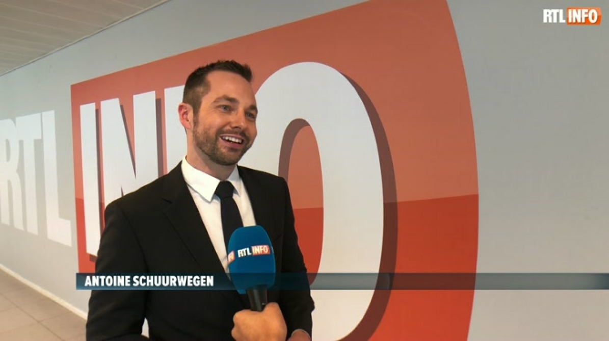 Un nouveau visage à la présentation du RTL INFO: Antoine Schuurwegen a présenté son tout premier ...