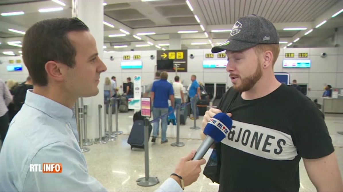 Thomas Cook: notre journaliste Arnaud Gabriel avec les touristes belges ...