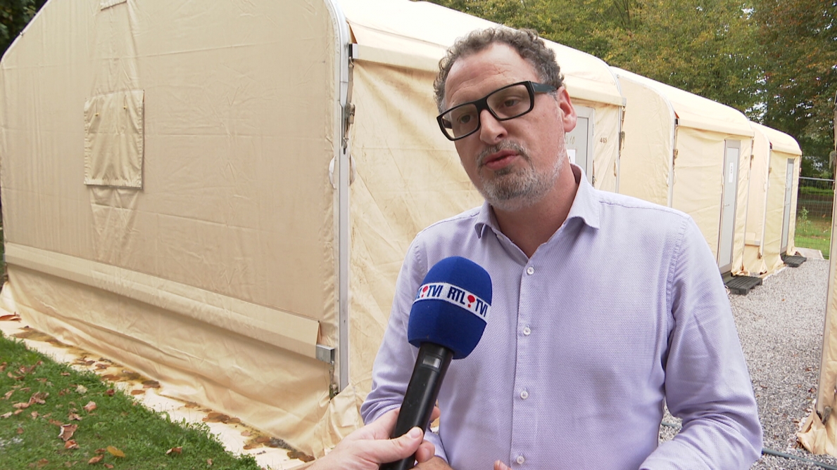 Le centre Fedasil de Rixensart installe des tentes pour accueillir 36 ...