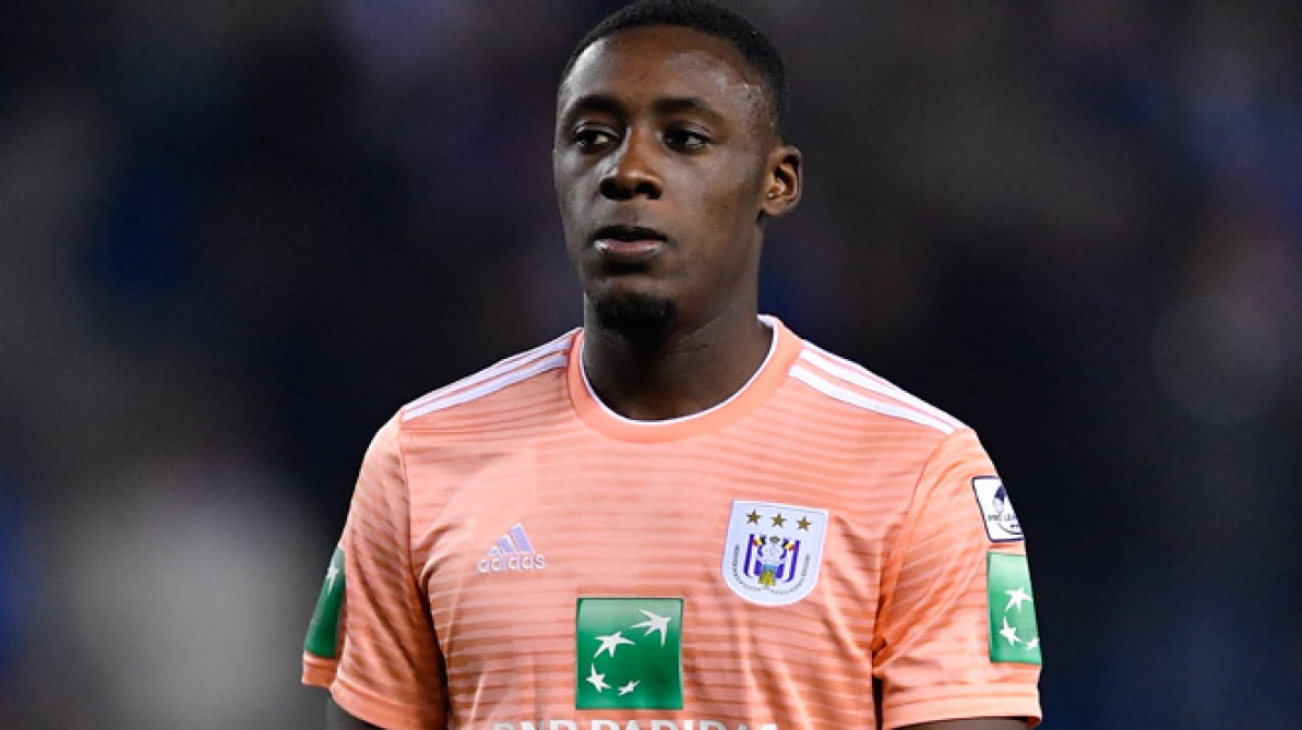 Encore un départ à Anderlecht: Dennis Appiah retourne en France | RTL Info