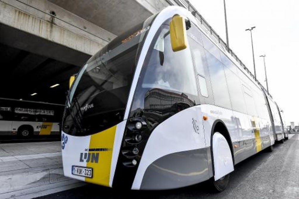 Le premier tram-bus De Lijn roulera autour de Bruxelles à partir du 28 ... Le premier tram-bus De Lijn roulera autour de Bruxelles à partir du 28 ...