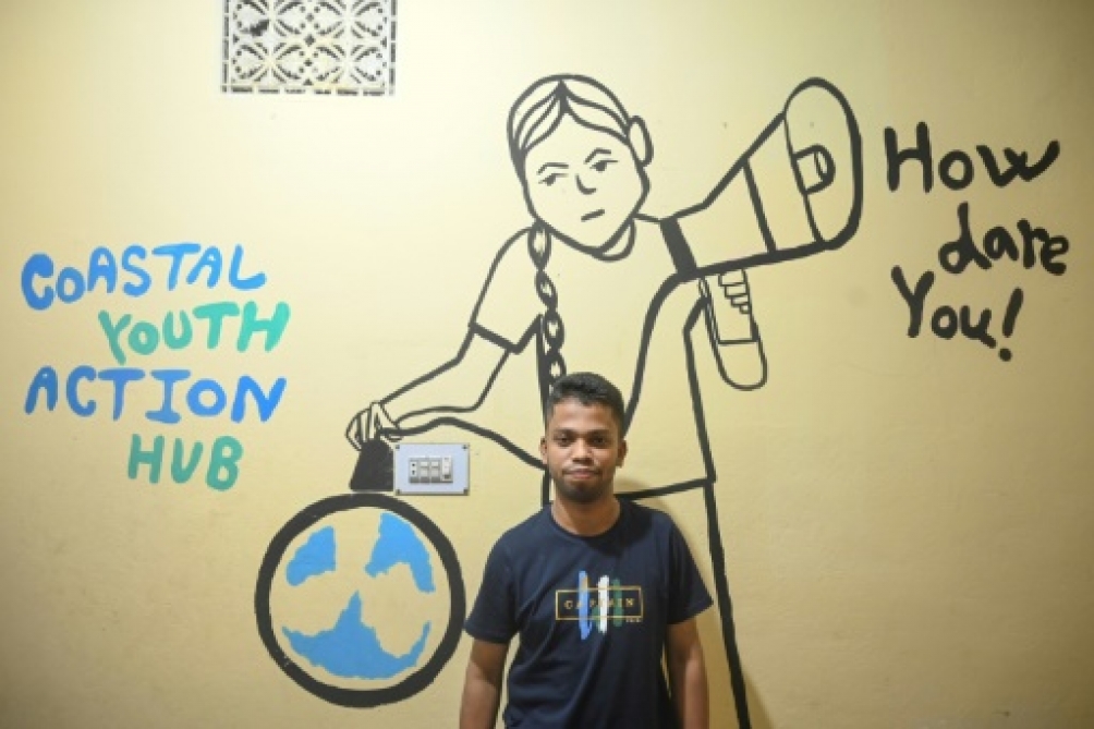 "Ça me ronge": du Bangladesh au Nigeria, une génération angoissée par ...