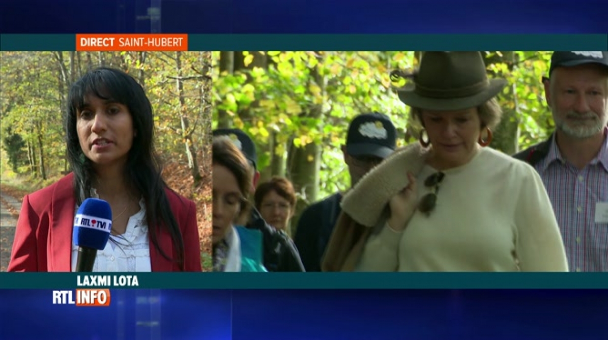 La reine Mathilde fête ses 50 ans en marchant avec la population | RTL Info