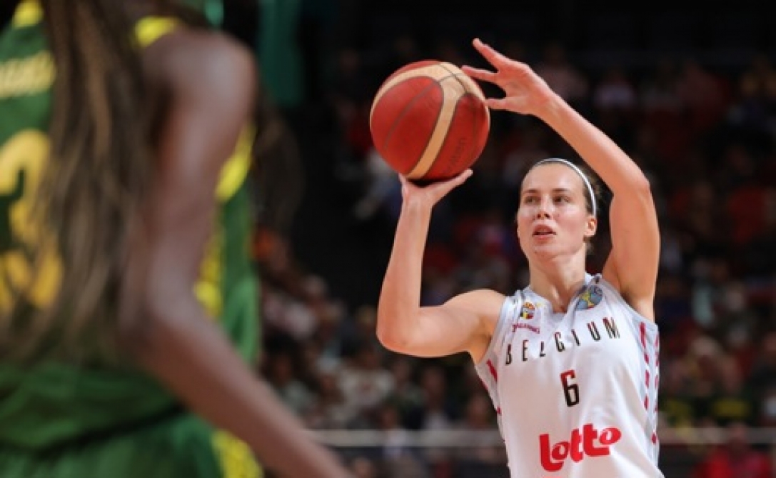 Eurocoupe FIBA - Bethy Mununga capte 21 rebonds avec son club roumain ...
