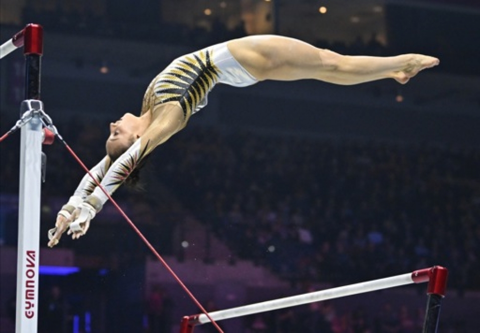 Mondiaux de gymnastique artistique - Nina Derwael médaille de bronze en ...