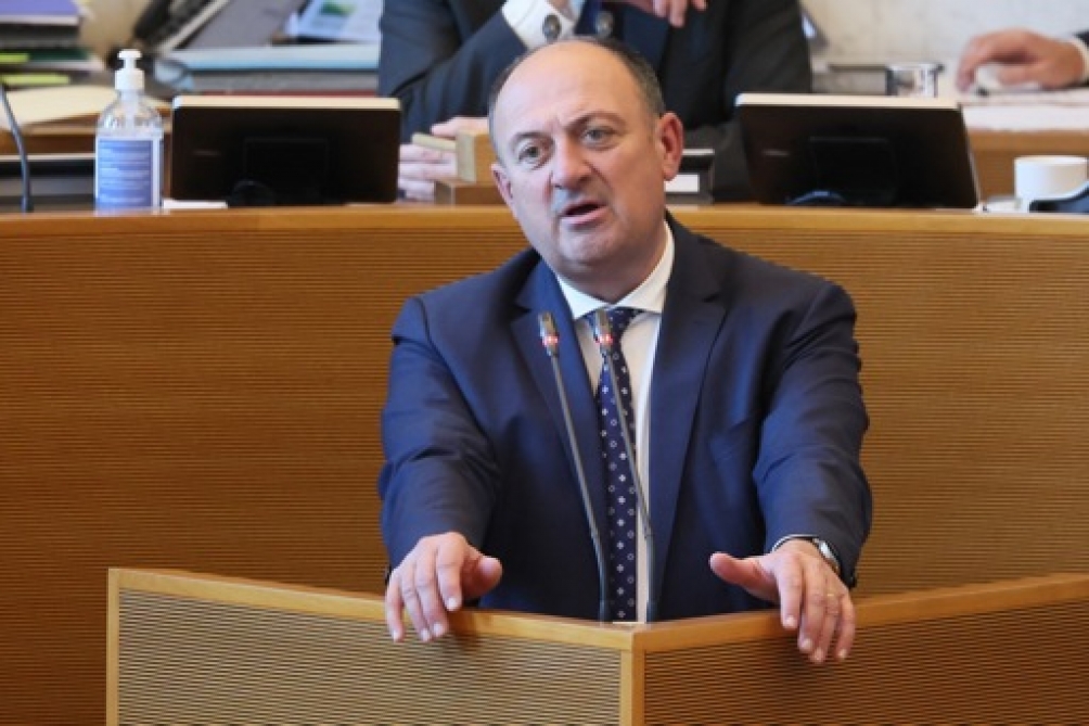 "Le moment est venu de trancher", assure le ministre Borsus | RTL Info