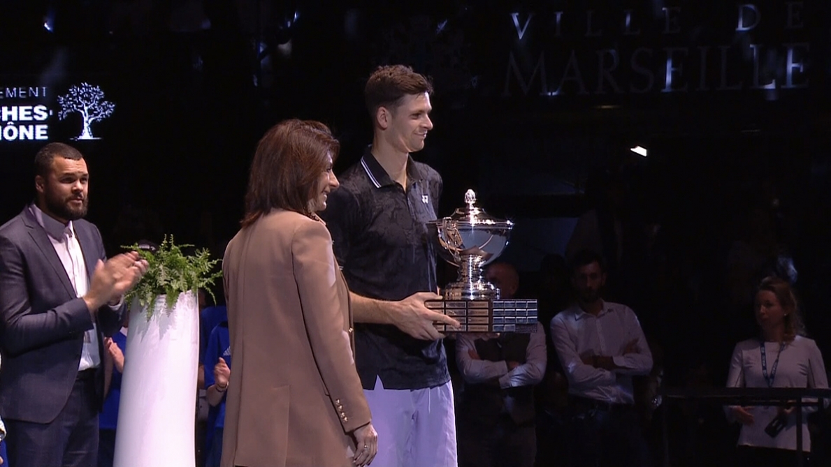 Un beau combat: Hubert Hurkacz remporte l'Open 13 de Marseille face à ...