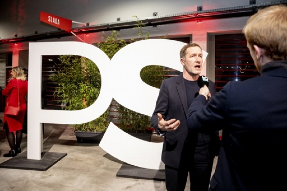 Paul Magnette réélu à la présidence du PS avec 93,5% des votes | RTL Info