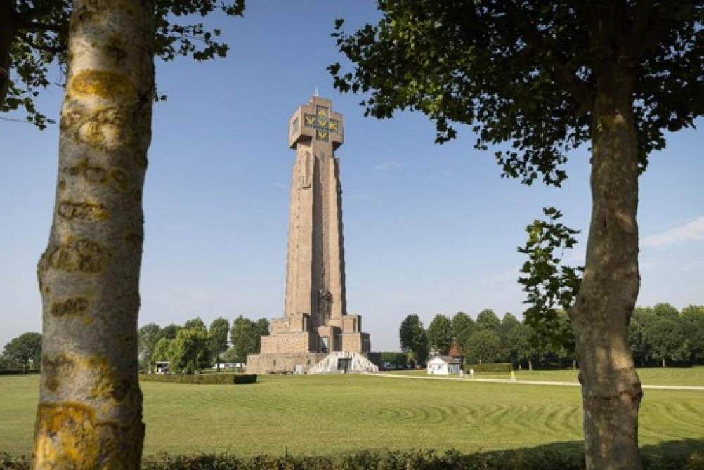 Les travaux de rénovation de la Tour d'Yzer ont débuté | RTL Info