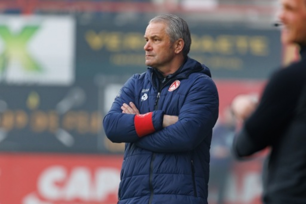 Bernd Storck ne sera plus l'entraîneur de Courtrai la saison prochaine ...