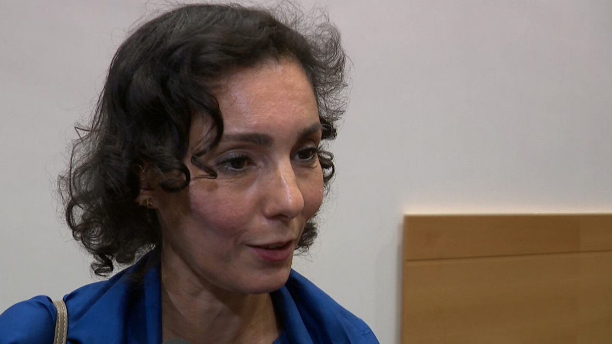 "J'ai la confiance du gouvernement": Hadja Lahbib, qui croule sous les ...