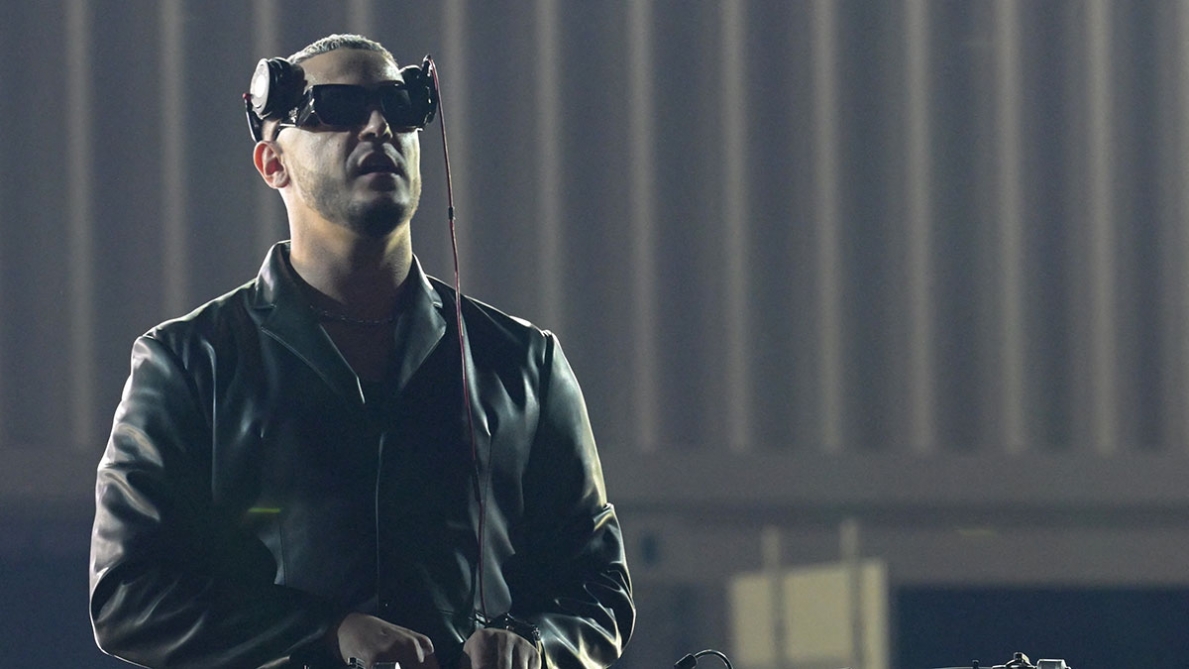 Client surprise: DJ Snake a donné un concert dans un… McDonald's | RTL Info