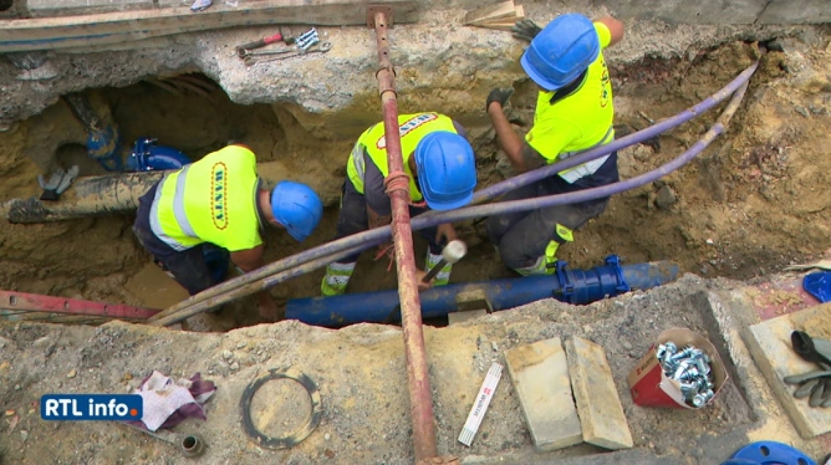 Fontainier, un métier en pénurie | RTL Info