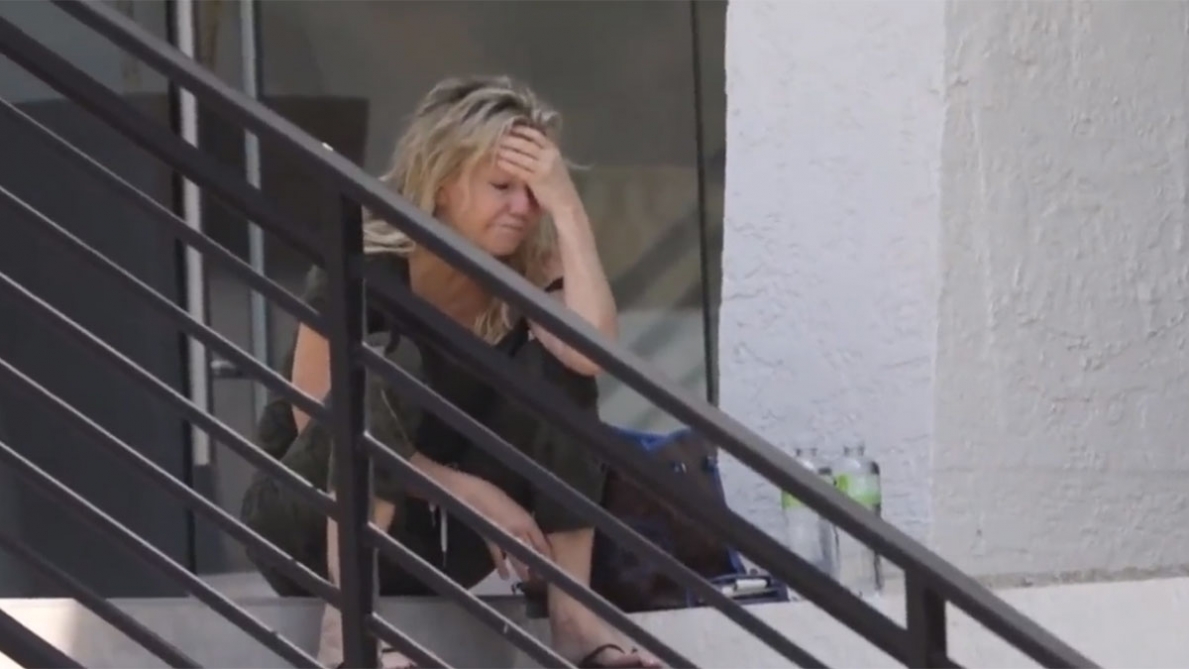 L'actrice Heather Locklear filmée en train de parler toute seule dans ...