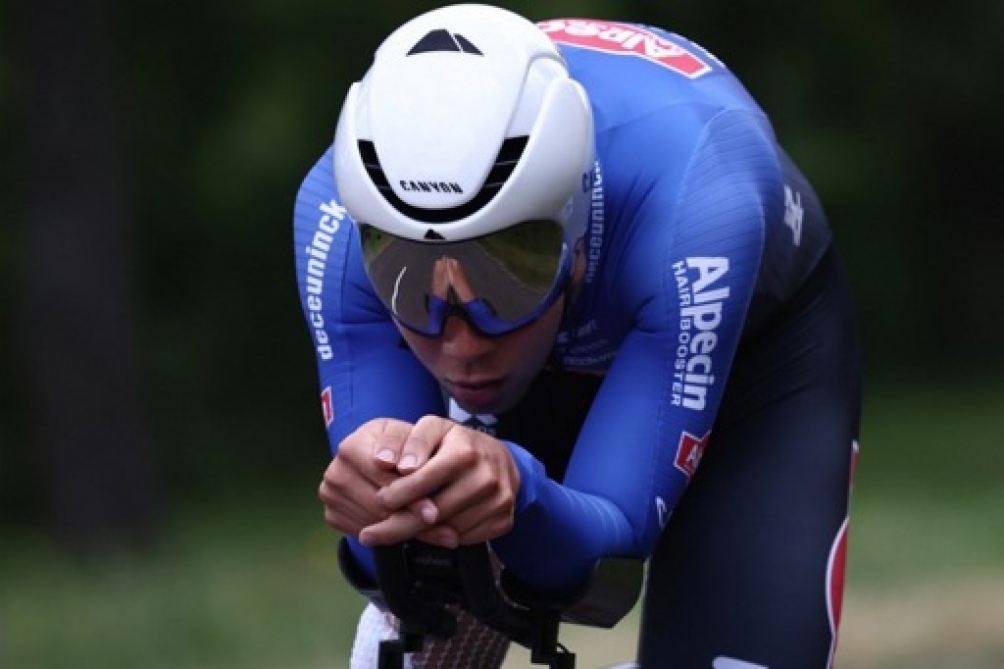 Fabio Van den Bossche chute mais continue l'omnium malgré de sérieuses ...