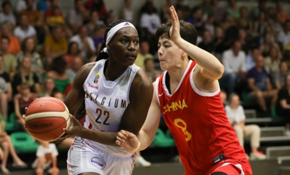 La Belgian Cat Bethy Mununga fait un pas vers l'Euroligue avec l'ACS ...