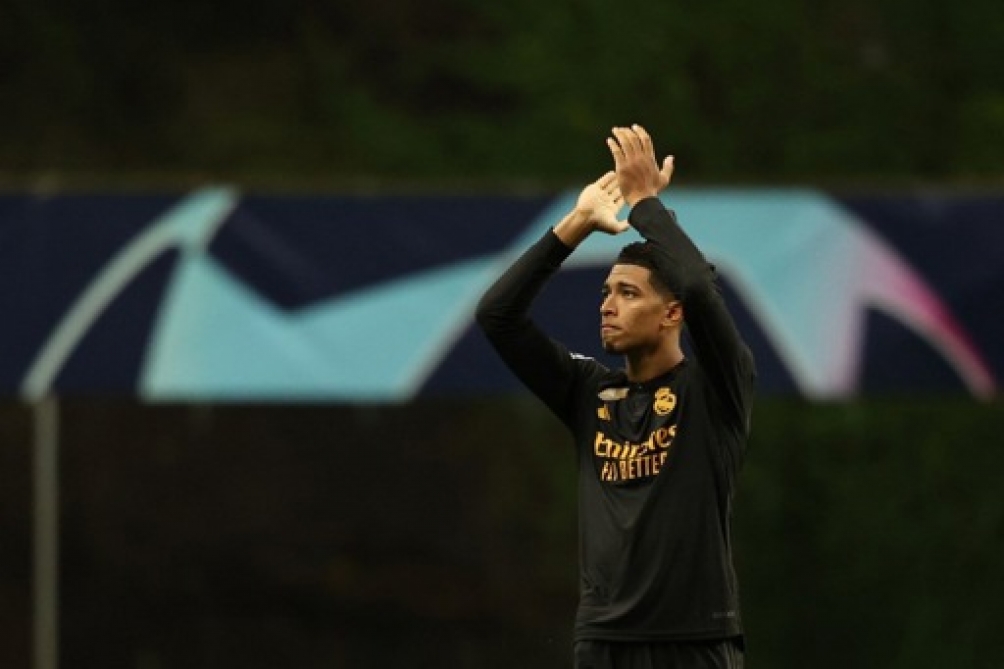 Jude Bellingham remporte le Trophée Kopa du meilleur jeune des mains d ...