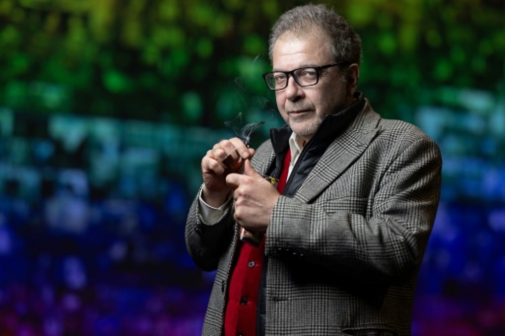 Hector Obalk, de l'histoire de l'art au stand-up | RTL Info