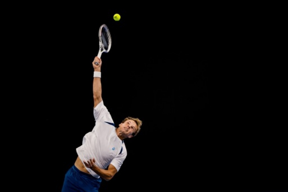 Michael Geerts rebondit en double et passe le premier tour | RTL Info