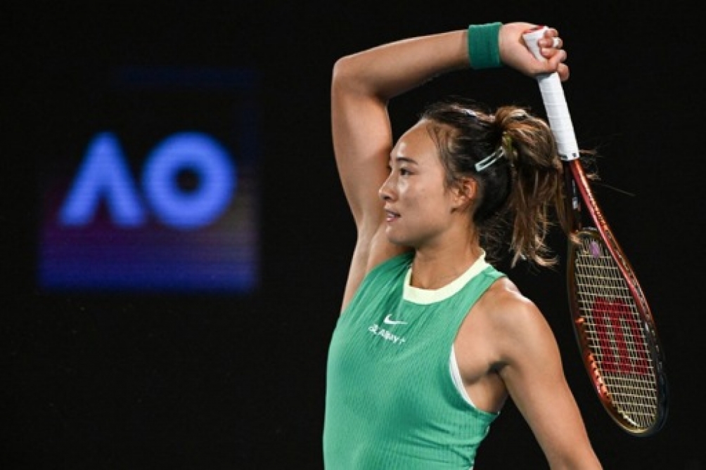 Zheng Qinwen vient à bout de Kalinskaya et atteint sa première demi-finale en Grand Chelem | RTL ...