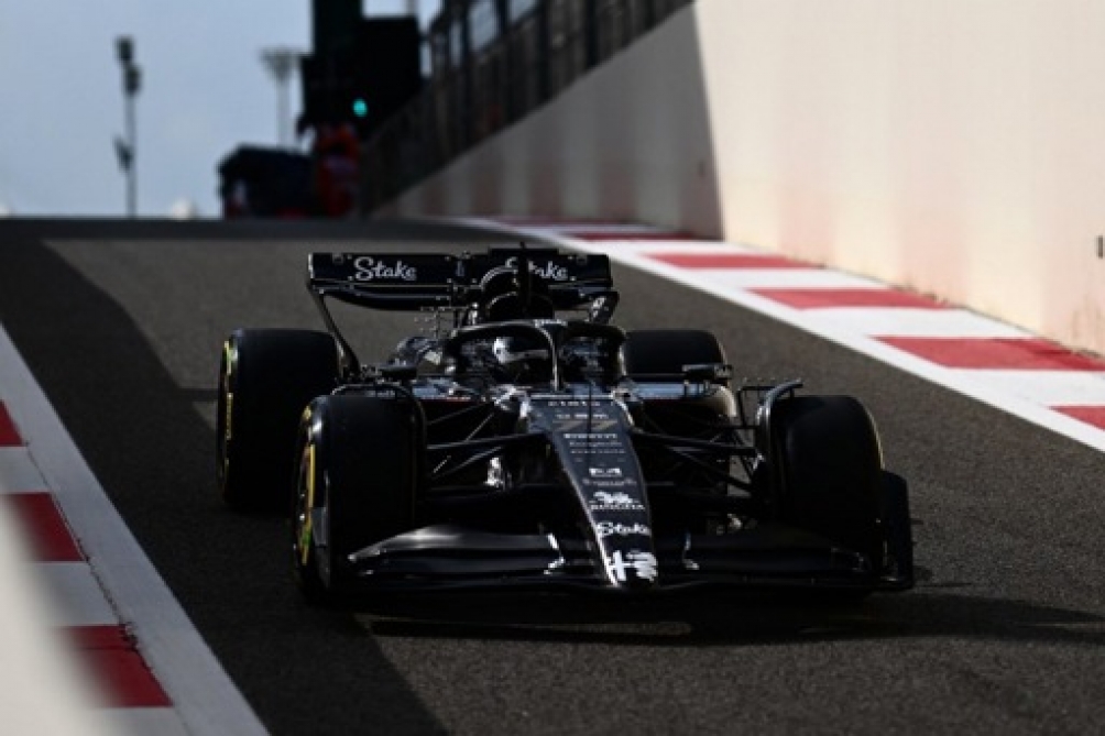 Stake F1 Team présente sa nouvelle monoplace et sa nouvelle identité en ...