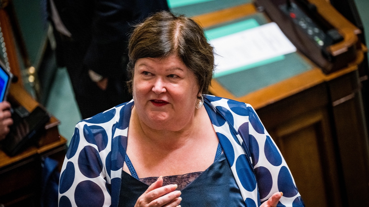 25 ans de carrière dont 9 au sein du gouvernement: Maggie de Block ...