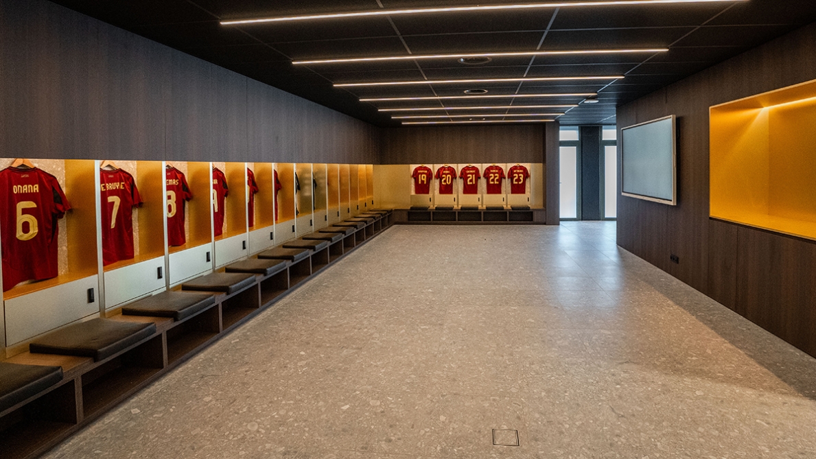 Gros coup de neuf au stade Roi Baudouin: découvrez le nouveau vestiaire ...