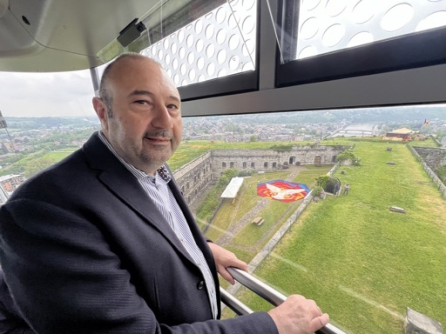 Le ministre wallon Christophe Collignon présente une liste PS+ à Huy ...