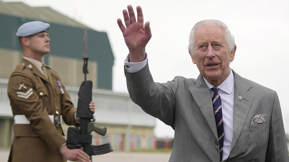 Le roi Charles III révèle avoir un effet secondaire gênant suite à son ...