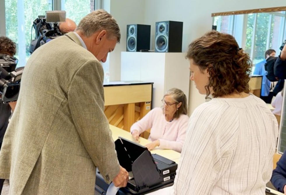 Depuis Braschaat, Jan Jambon mise sur une N-VA forte tant au niveau ...