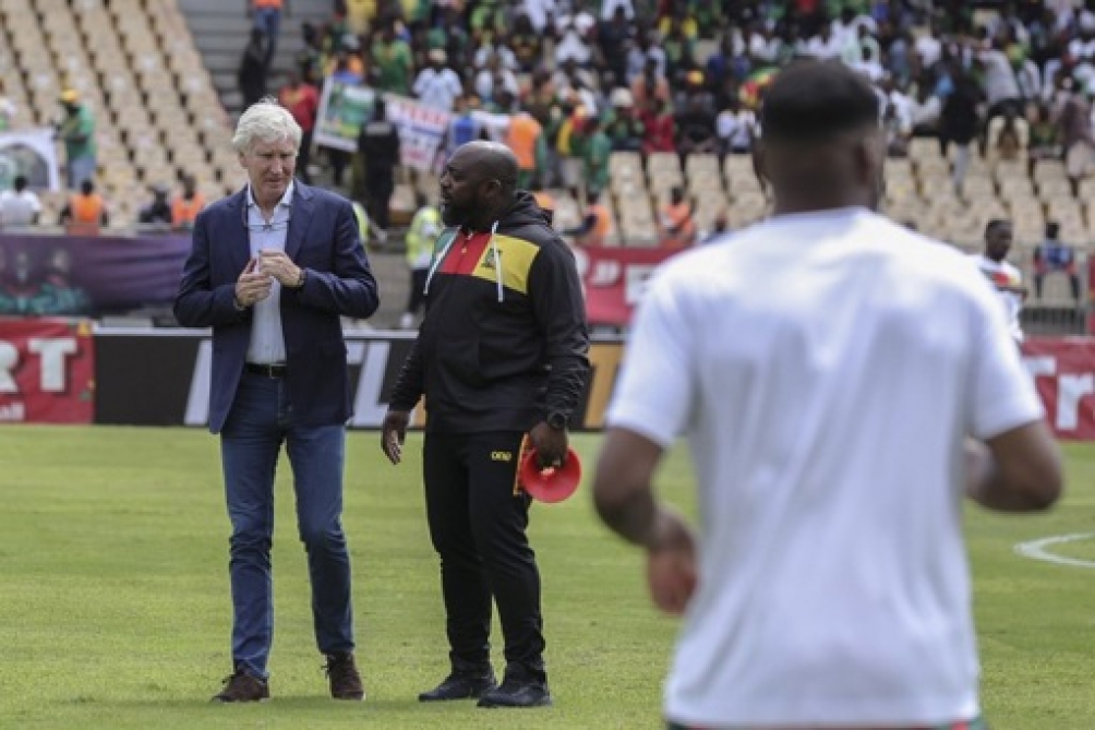 Le Cameroun de Marc Brys partage face à l'Angola de Mata et Benson ...