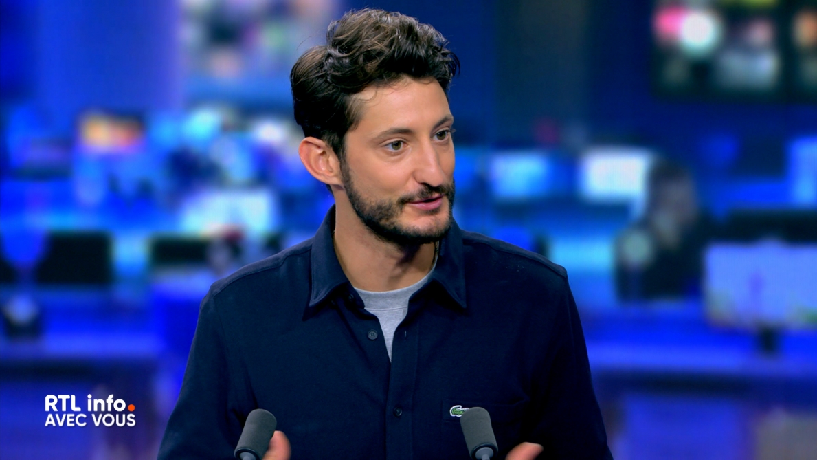 Pierre Niney se confie sur son rôle d'Edmond Dantès pour le Comte de ...