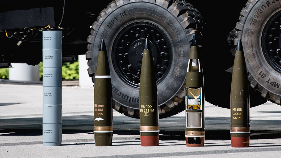 "Des spécifications très précises à respecter": découvrez l'usine de ...