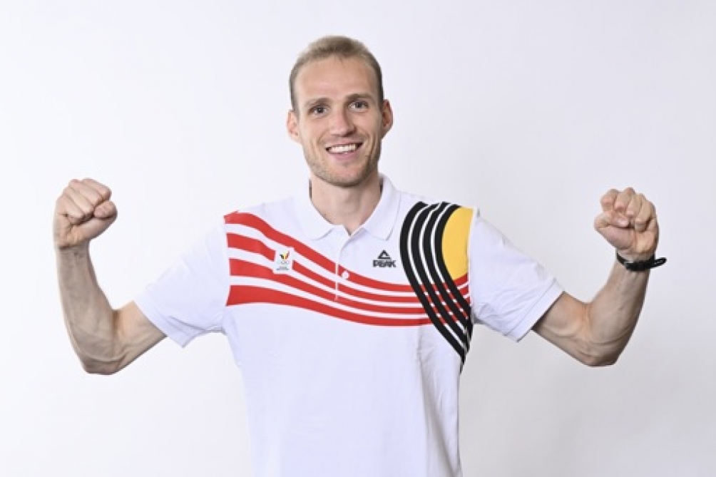 Eliott Crestan bat le record de Belgique du 800m d'Ivo Van Damme: "Je ...