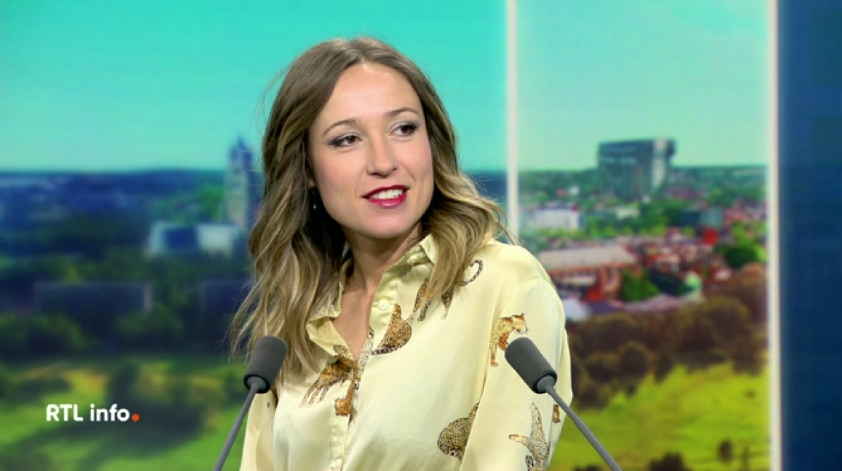 Sarah Grosjean présente son prochain spectacle | RTL Info