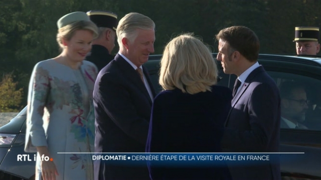 Courte vidéo d'Alain Delon, lors d'un dimanche en famille | RTL Info