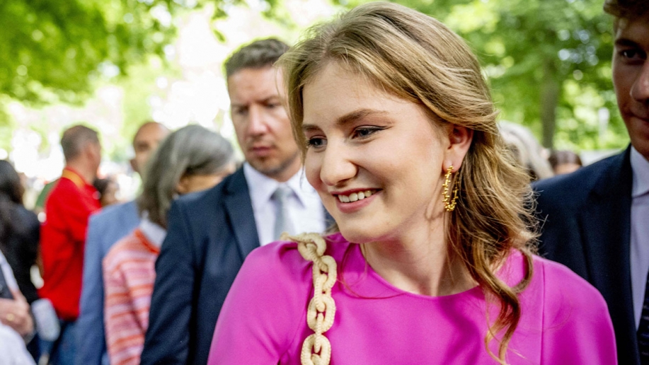 La princesse Élisabeth aux bras d'un mystérieux cavalier: qui est Rodolphe d'Yve de Bavay? | RTL ...