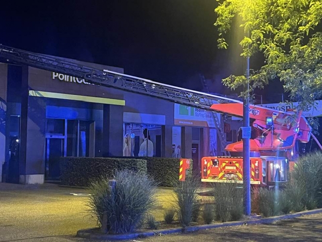 « C’est une partie de ma vie qui s’effondre » : incendie d’origine criminelle dans un zoning ...